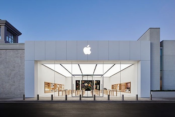 APPLE | Deer Park Town Center